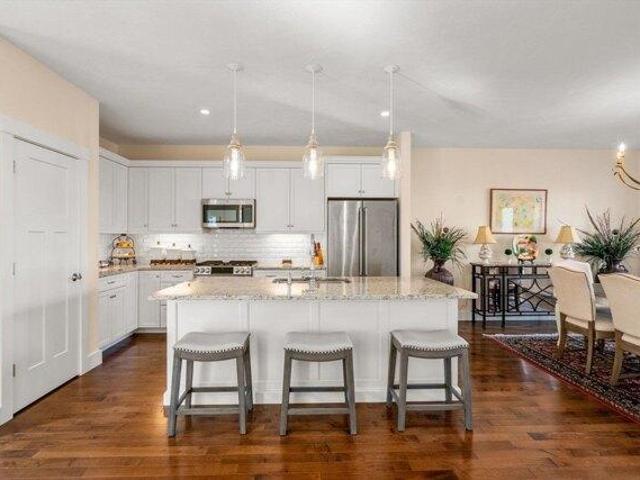 condo with 2 bedroom, Westwood MA DS101958368