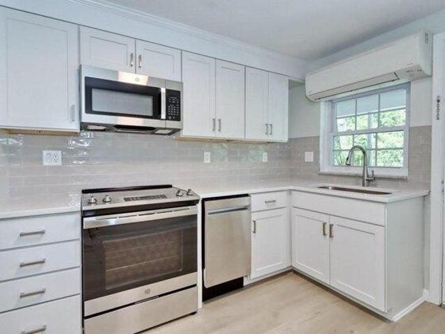 condo with 2 bedroom, Westwood MA ES103885039