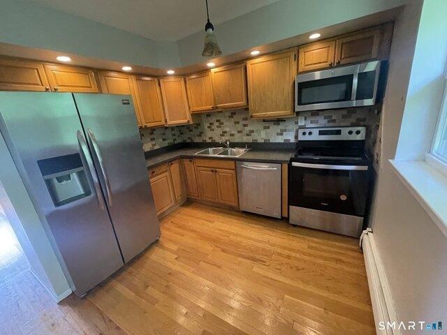 condo with 2 bedroom, Wethersfield CT DS104153460