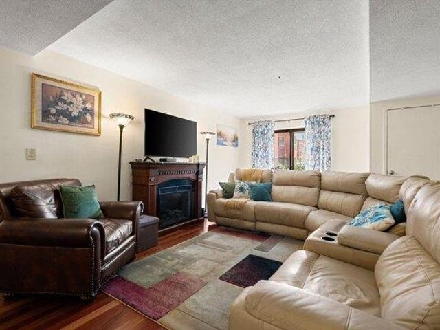 condo with 2 bedroom, Weymouth MA DS102447347