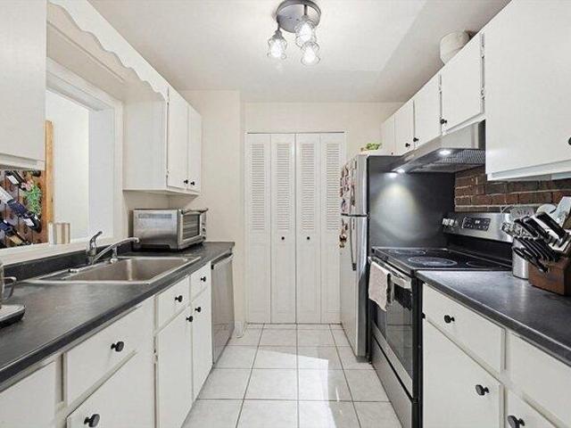 condo with 2 bedroom, Weymouth MA DS103074109