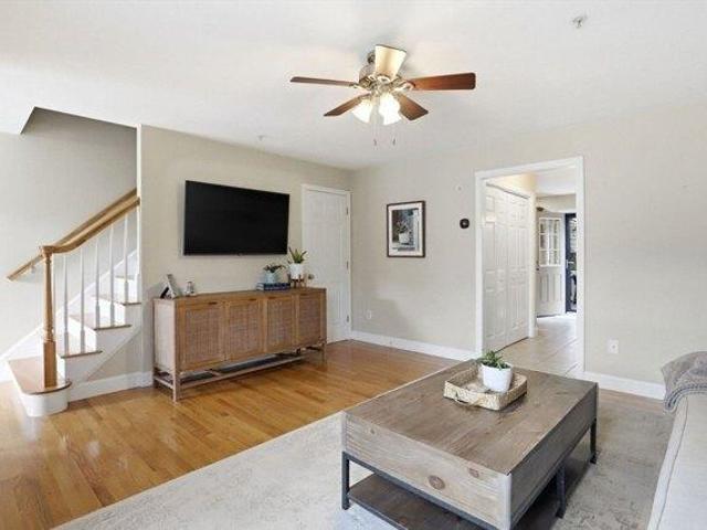 condo with 2 bedroom, Weymouth MA ES103016815