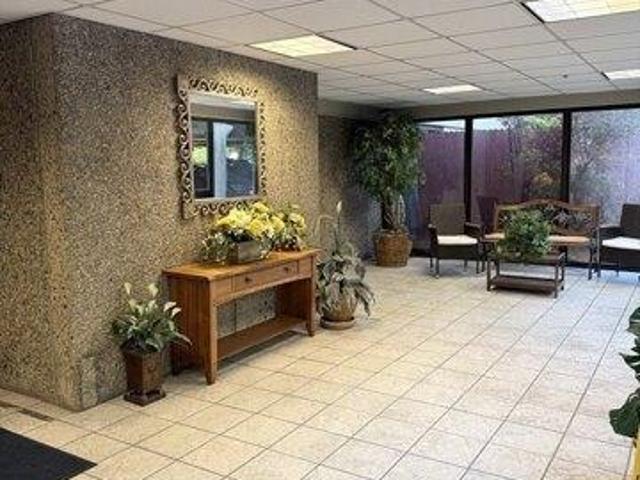 condo with 2 bedroom, Weymouth MA ES103250537