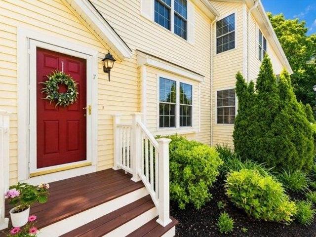 condo with 2 bedroom, Whitman MA DS104264901