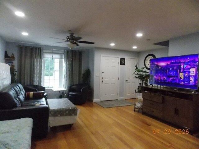 condo with 2 bedroom, Whitman MA ES105079917