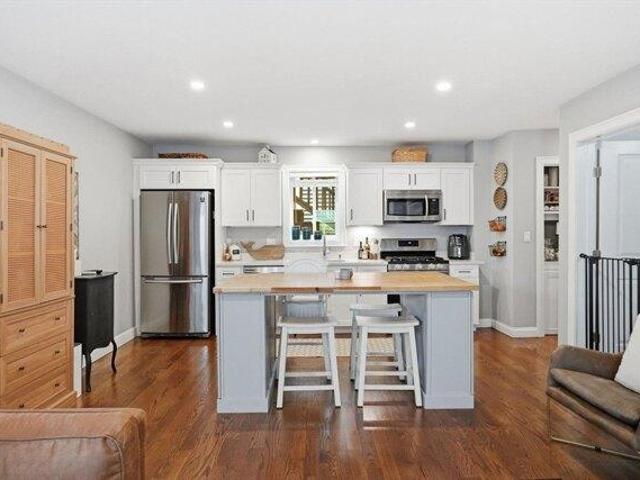 condo with 2 bedroom, Winthrop MA ES103018281