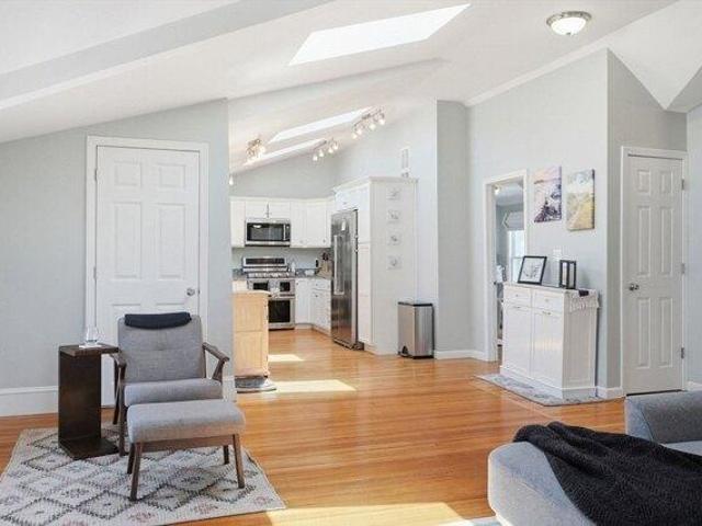 condo with 2 bedroom, Winthrop MA ES103125337
