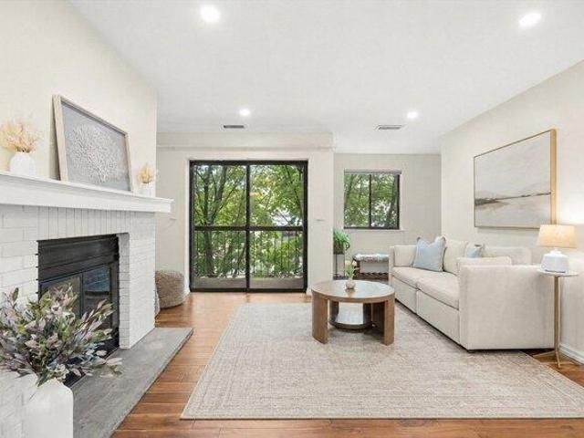 condo with 2 bedroom, Winchester MA DS104148952