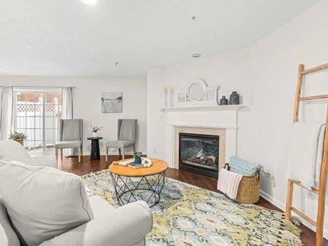 condo with 2 bedroom, Winchester MA DS102409858