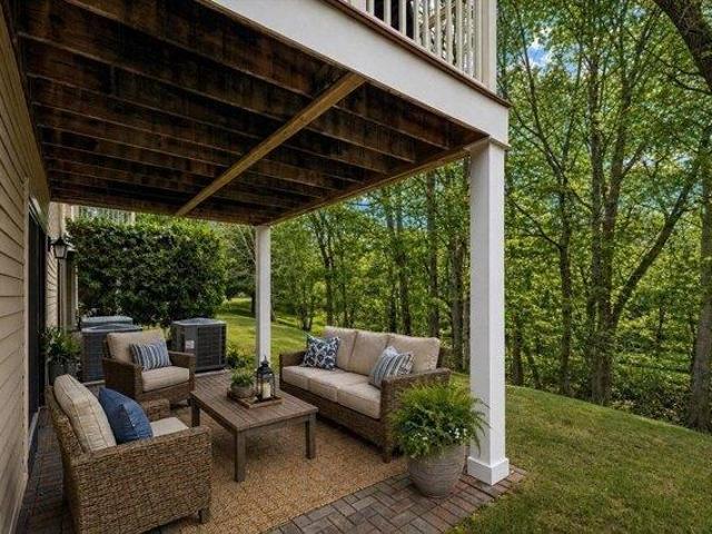 condo with 2 bedroom, Winchester MA ES104077566