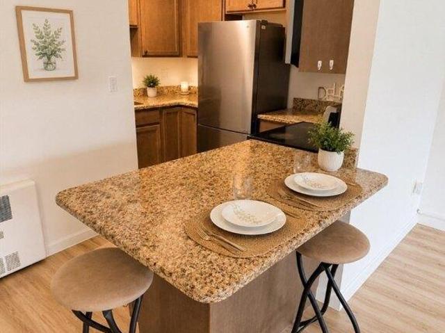 condo with 2 bedroom, Winchester MA ES104114295