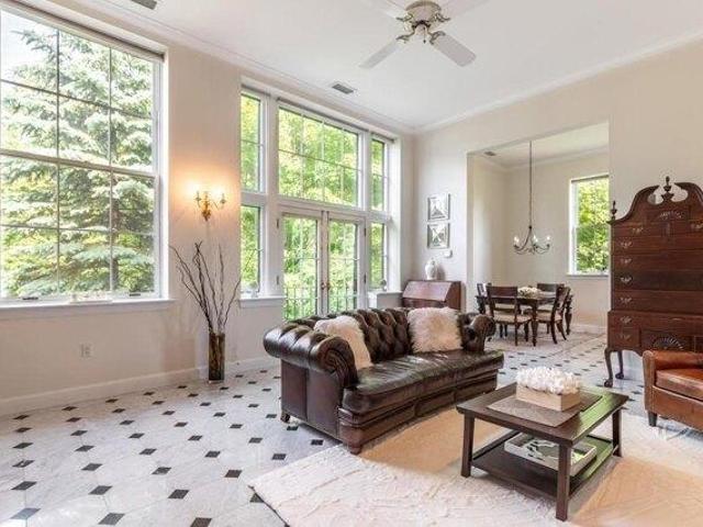 condo with 2 bedroom, Winchester MA ES104649775