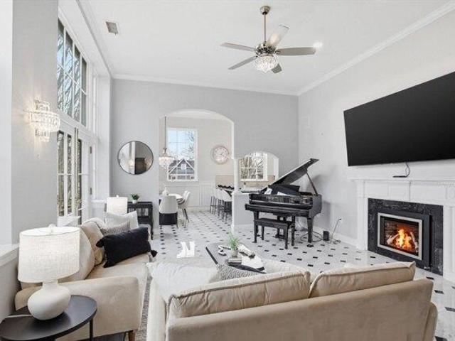condo with 2 bedroom, Winchester MA ES103441222