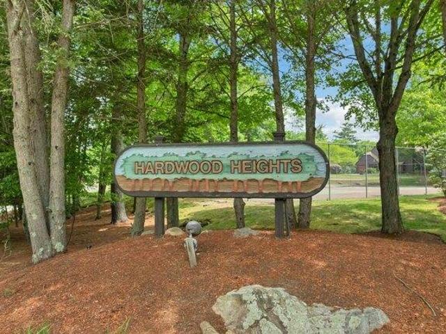 condo with 2 bedroom, Windham NH ES103969290