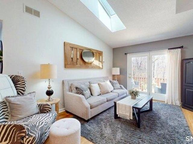 condo with 2 bedroom, Windsor Locks CT DLS101783363