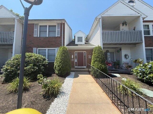 condo with 2 bedroom, Windsor Locks CT DS104187908
