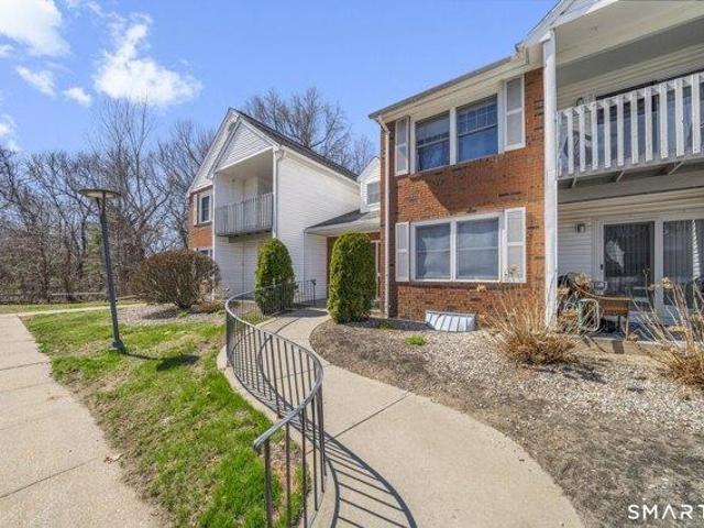 condo with 2 bedroom, Windsor Locks CT DS103127529