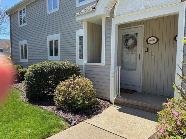 condo with 2 bedroom, Wilbraham MA ES103221759