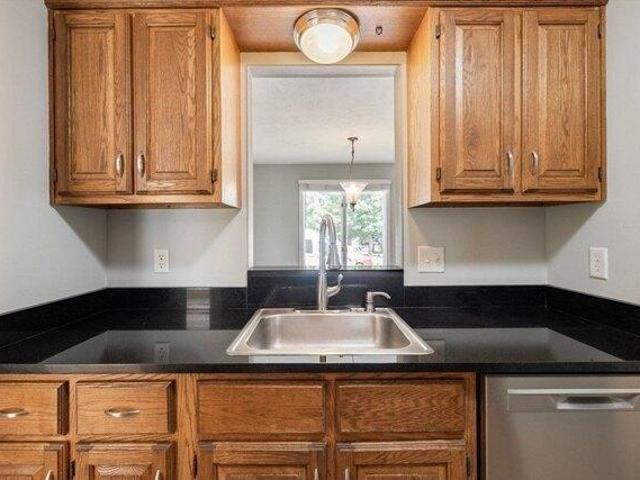 condo with 2 bedroom, Wilbraham MA ES105041796
