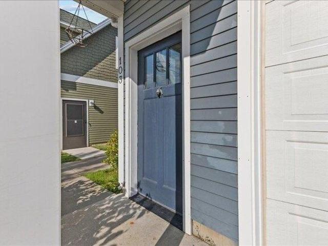 condo with 2 bedroom, Williston VT DS104329658