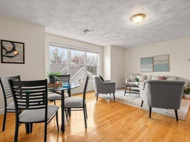 condo with 2 bedroom, Wilmington MA DLS101858963