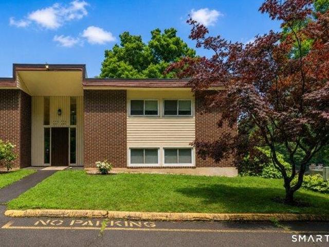 condo with 2 bedroom, Woodbury CT DS104329746