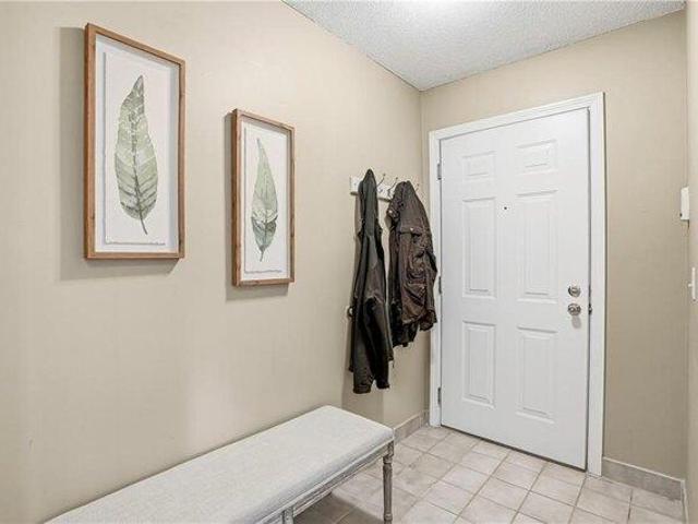 condo with 2 bedroom, Woonsocket RI DLS102410445