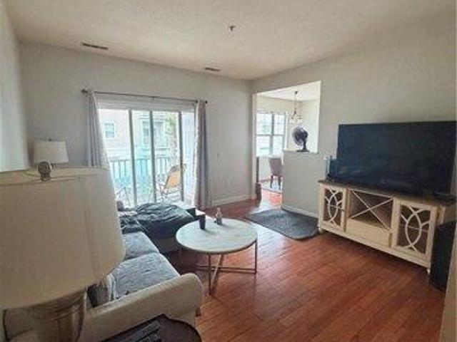 condo with 2 bedroom, Woonsocket RI DS104331715