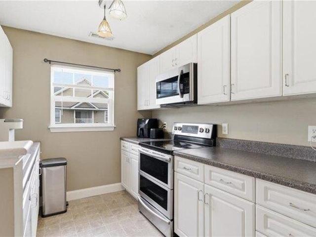 condo with 2 bedroom, Woonsocket RI ES104375493