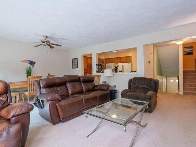 condo with 2 bedroom, Woonsocket RI ES105106738