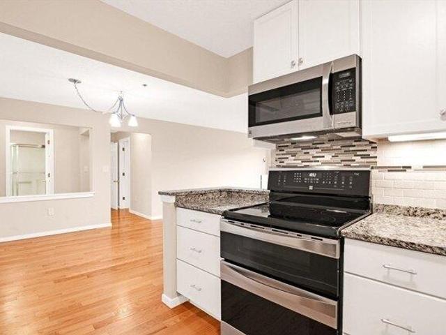 condo with 2 bedroom, Woburn MA DLS102635320
