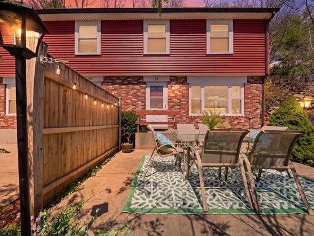 condo with 2 bedroom, Woburn MA DLS102859500