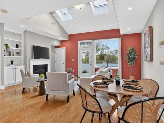 condo with 2 bedroom, Woburn MA DS102584205