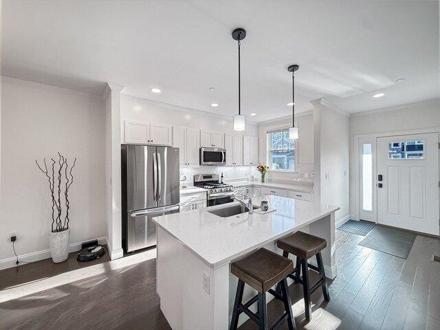 condo with 2 bedroom, Woburn MA DS102594374