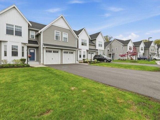 condo with 2 bedroom, Woburn MA ES103499194