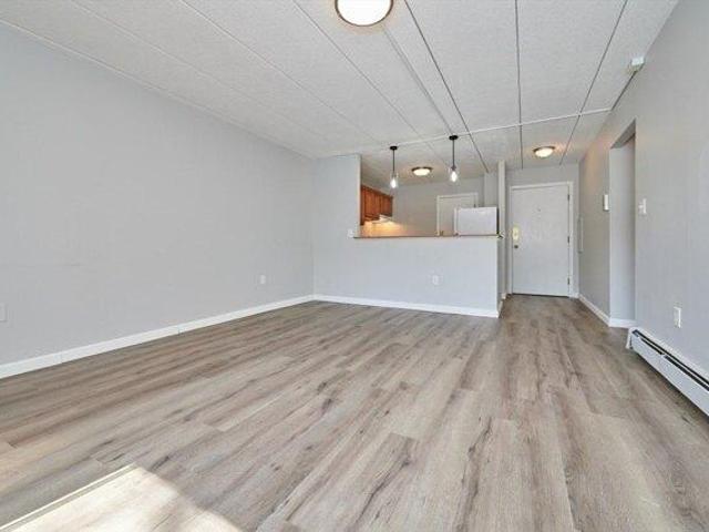condo with 2 bedroom, Woburn MA ES103100250