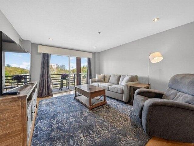 condo with 2 bedroom, Woburn MA ES103128154