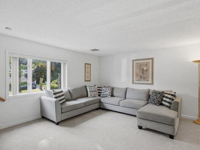 condo with 2 bedroom, Woburn MA ES104011316