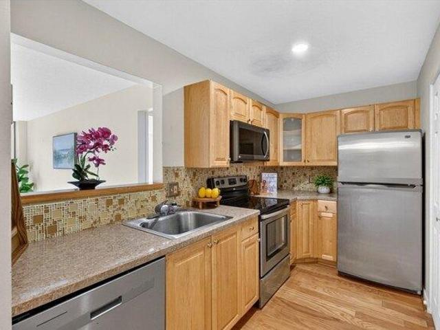 condo with 2 bedroom, Woburn MA ES104236690
