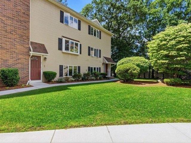 condo with 2 bedroom, Woburn MA ES105040616