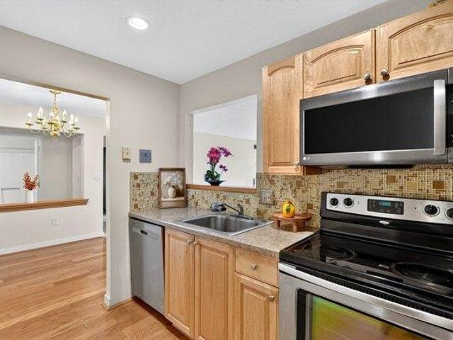 condo with 2 bedroom, Woburn MA ES105095678