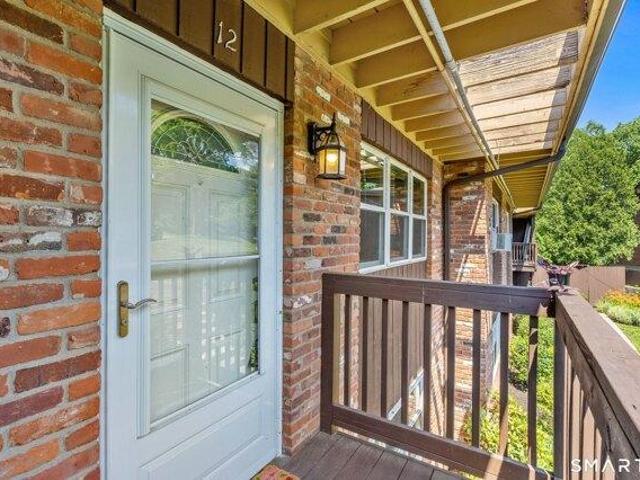 condo with 2 bedroom, Wolcott CT ES104834837