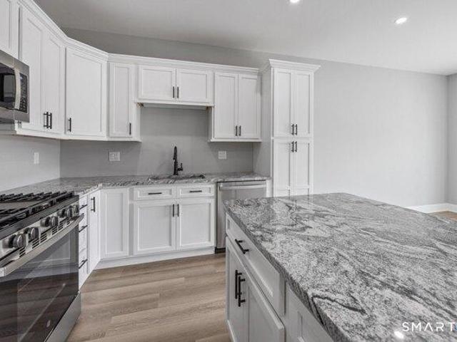 condo with 2 bedroom, Wolcott CT ES103162218