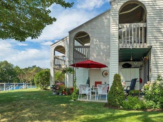 condo with 2 bedroom, Wolfeboro NH ES105107218