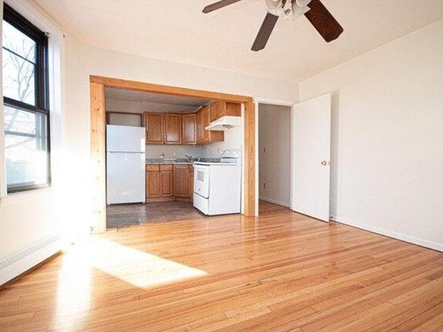 condo with 2 bedroom, Worcester MA ES103444213