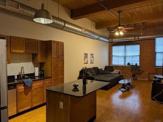 condo with 2 bedroom, Worcester MA ES103662457