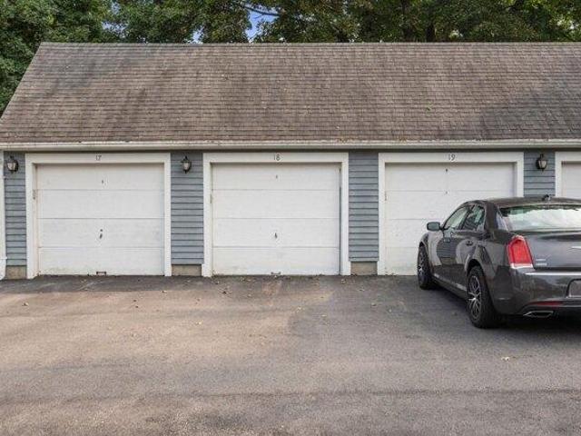 condo with 2 bedroom, Worcester MA ES105513261