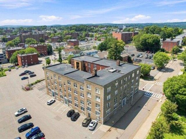 condo with 2 bedroom, Worcester MA ES105649811