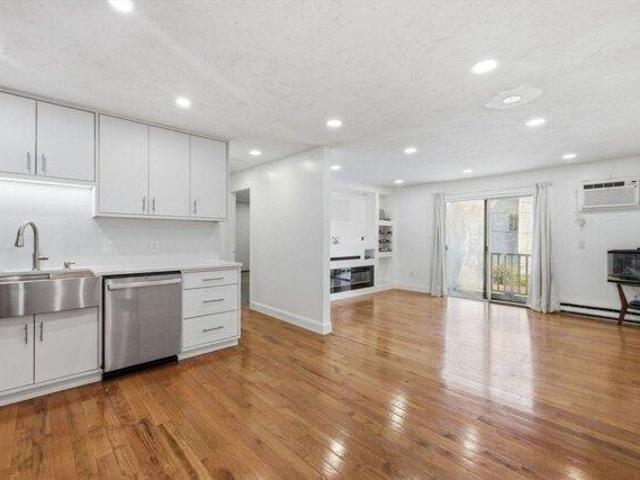 condo with 2 bedroom, Worcester MA ES105081388