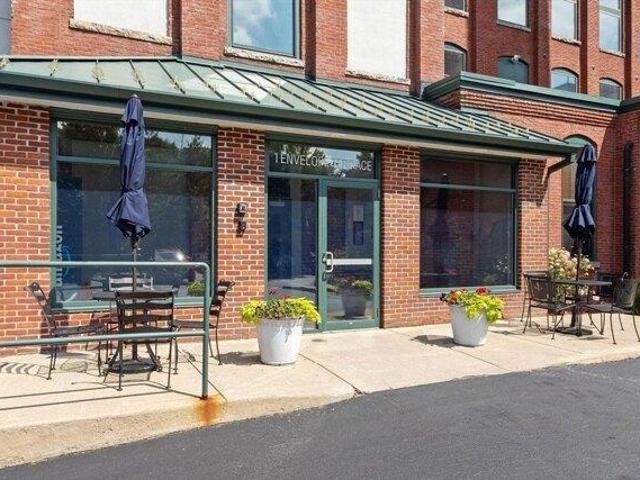 condo with 2 bedroom, Worcester MA ES105092455